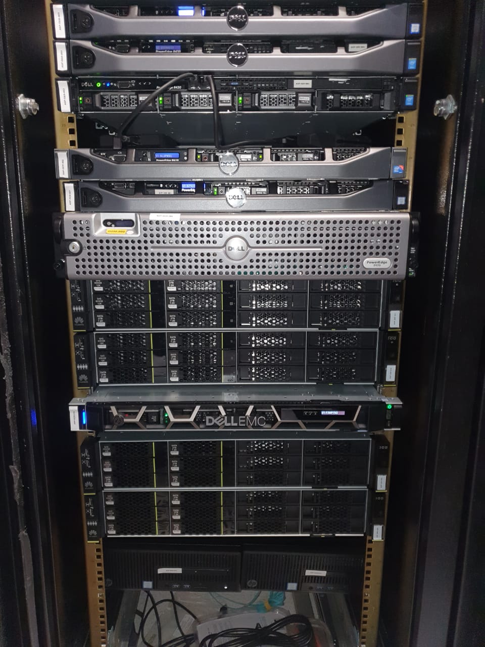 Instalación de servidores Huawei en Triara Querétaro - Idaapps